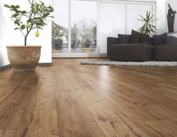 Pllaka - Emigres Albania